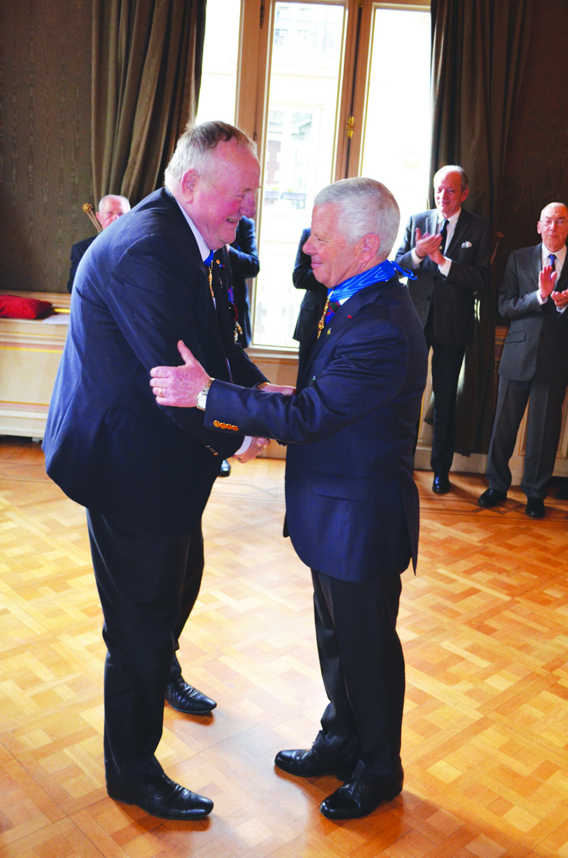 M. René Peter, promu commandeur de l’Ordre national du Mérite ...